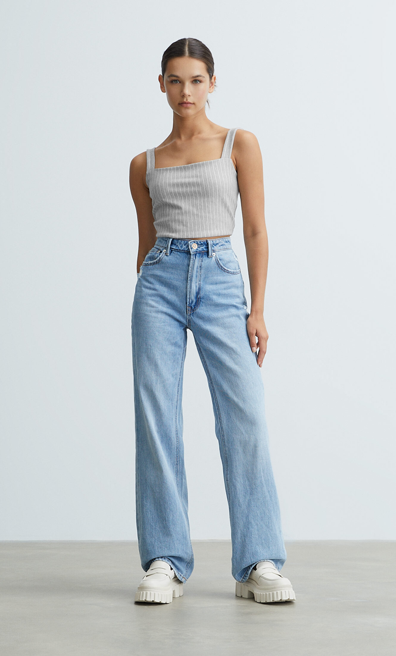 Straight for women | Autumn fashion 2022 | Stradivarius Greek