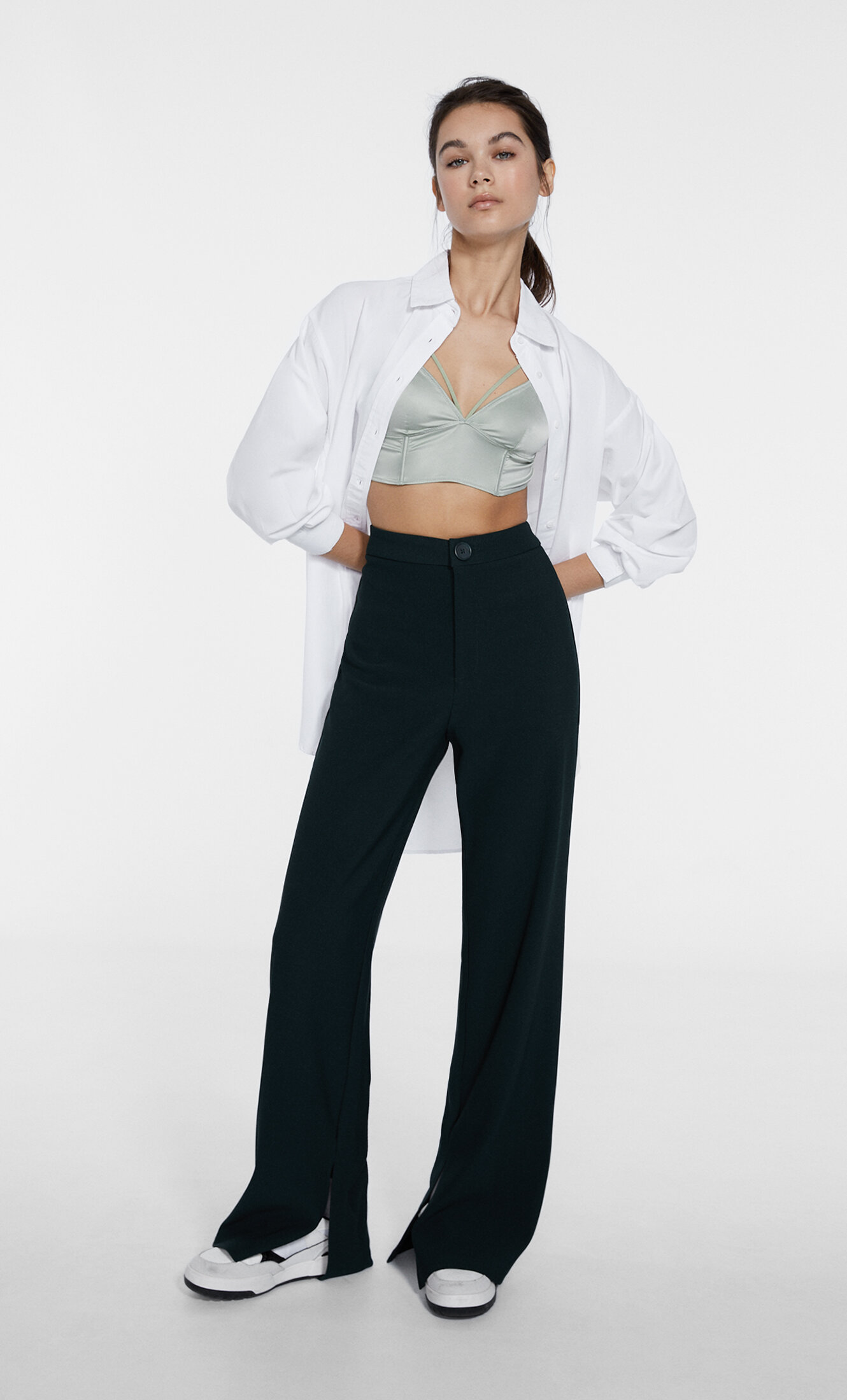 Trousers for women | Winter fashion 2023 | Stradivarius Turkey