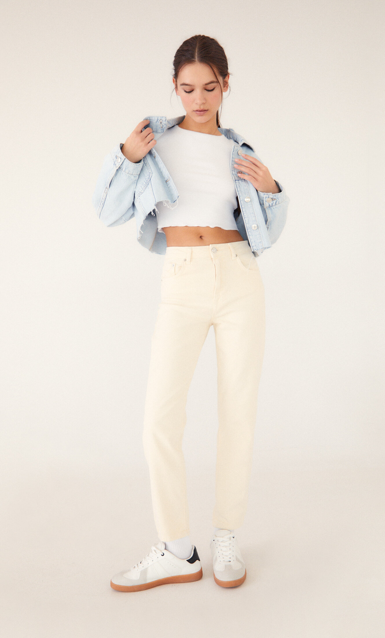 Blugi mom fit Femei - Colecția 2023 | Stradivarius Romania