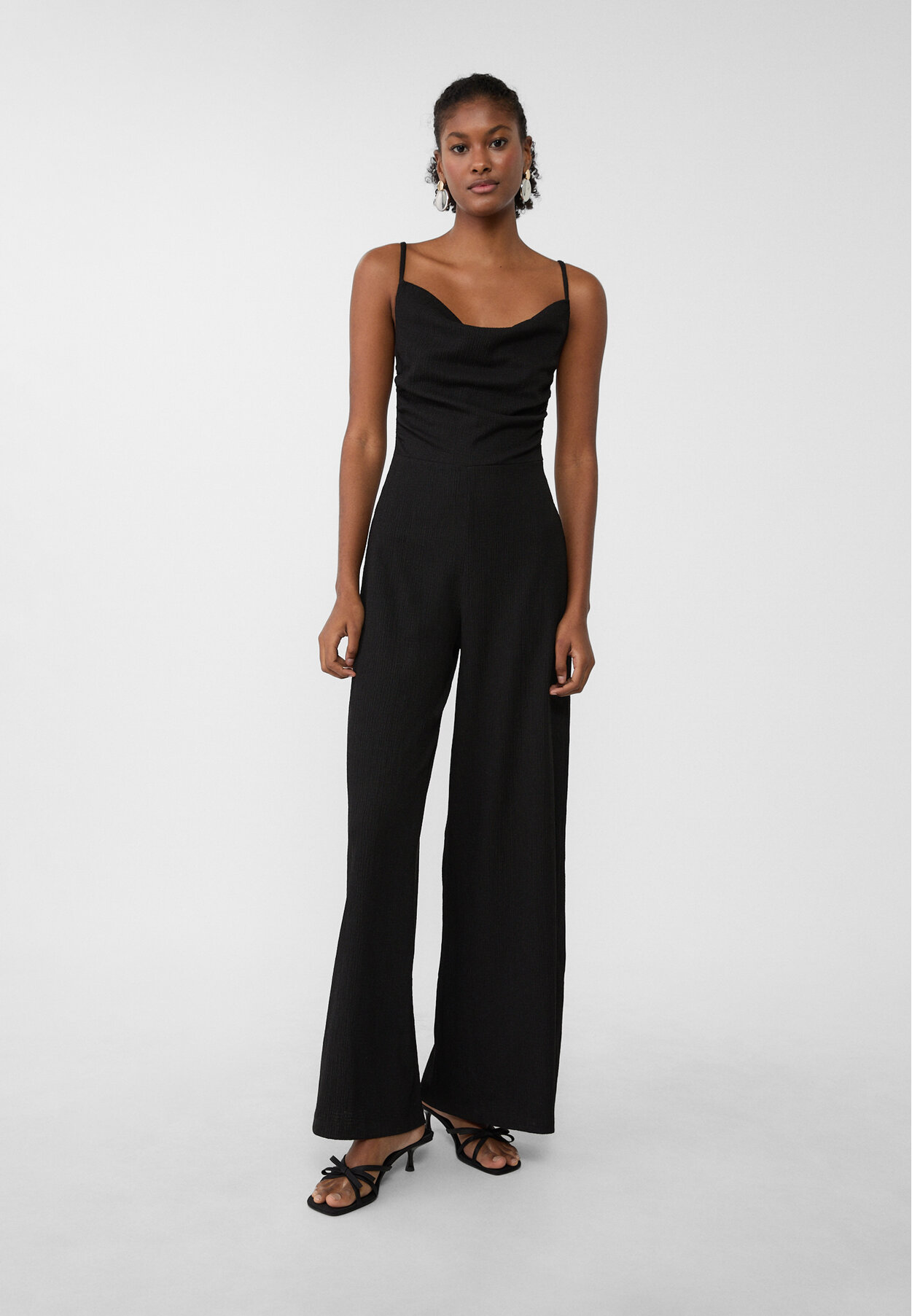 Dresses for women | Summer fashion 2024 | Stradivarius Worldwide