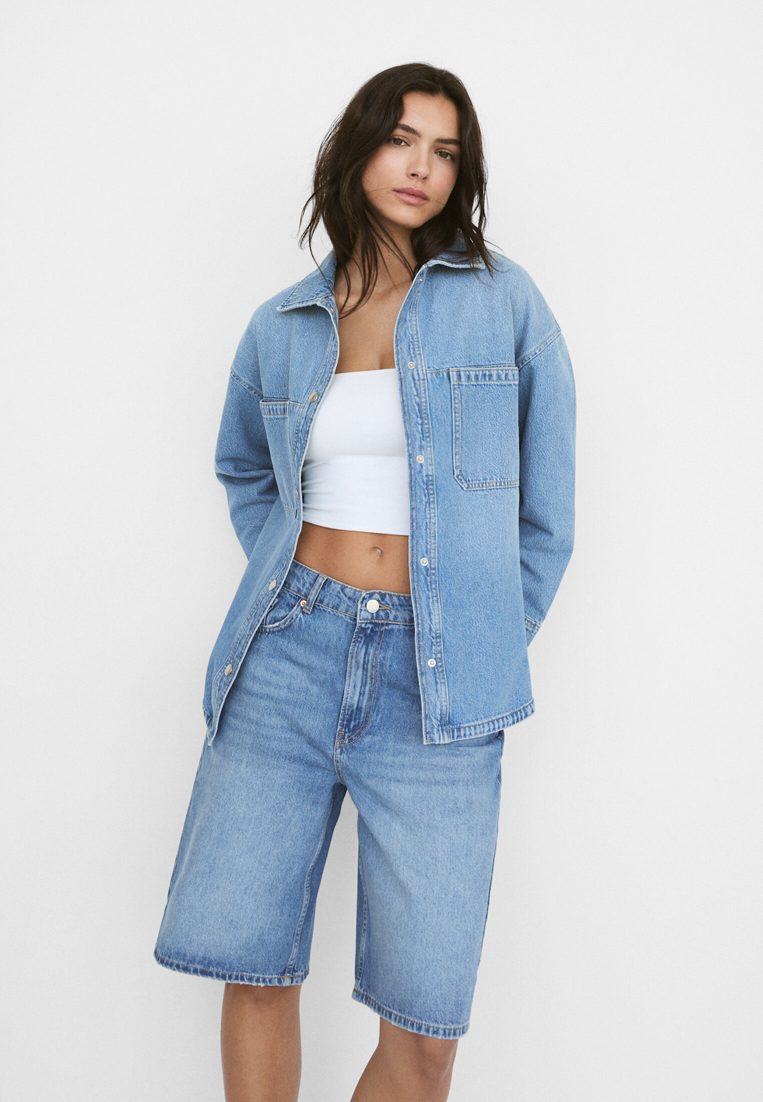Oversize denim overshirt - Women's fashion | Stradivarius Colombia