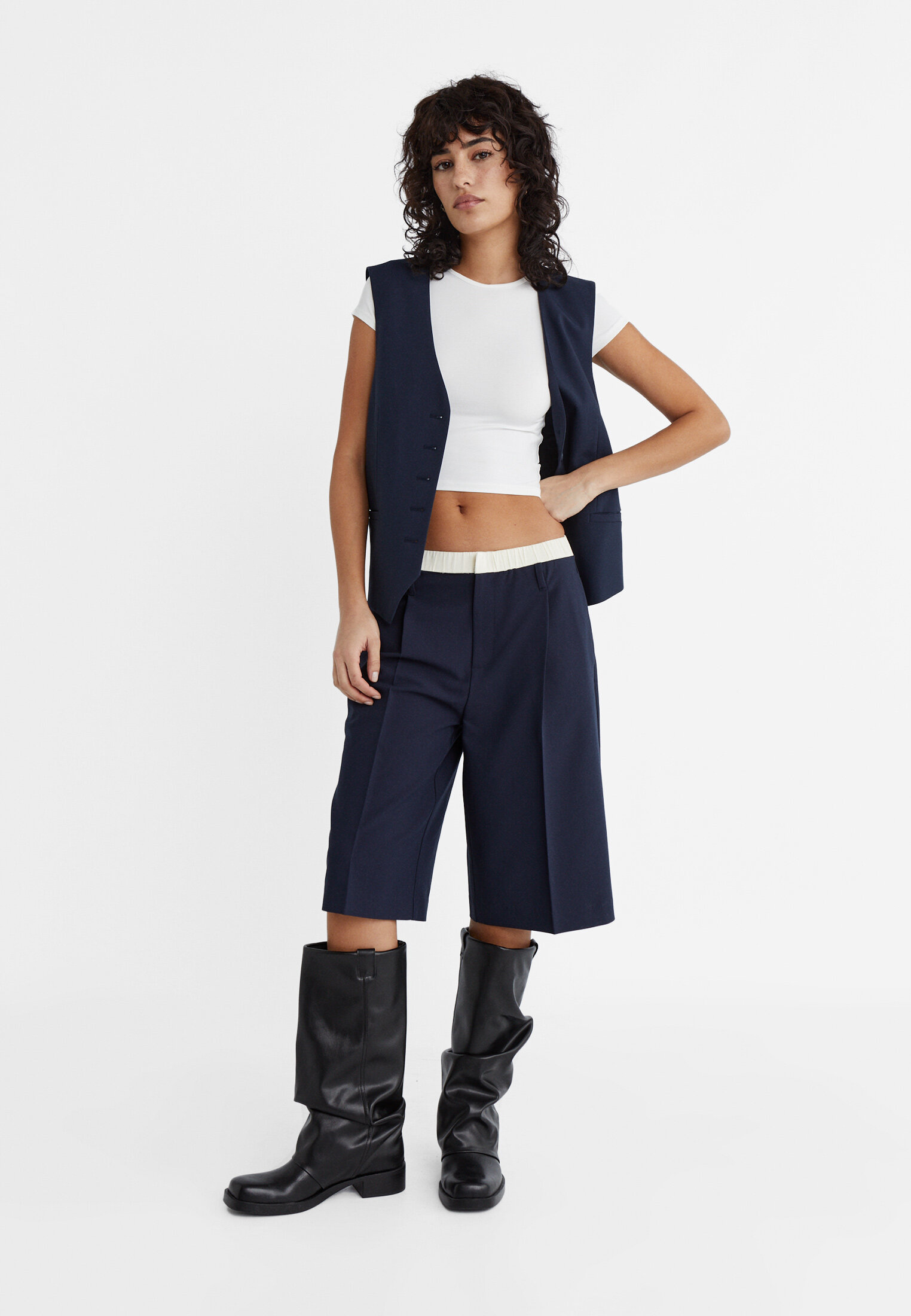 Smart Bermuda Shorts With Contrast Waistband Womens Fashion