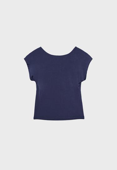 Open-back T-shirt - Women's fashion | Stradivarius United States