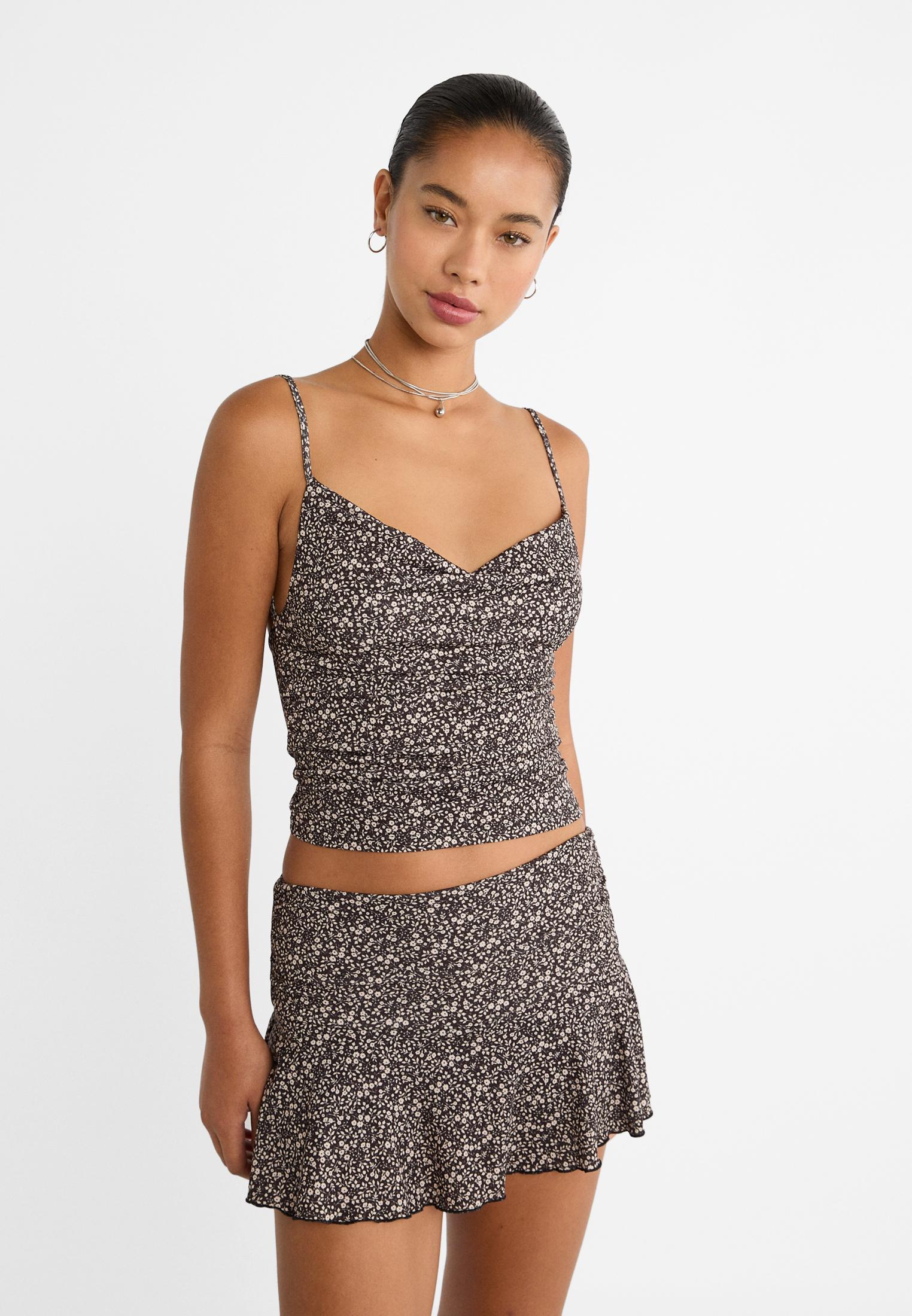 Falda pantalón fluida frunce | Stradivarius Mexico