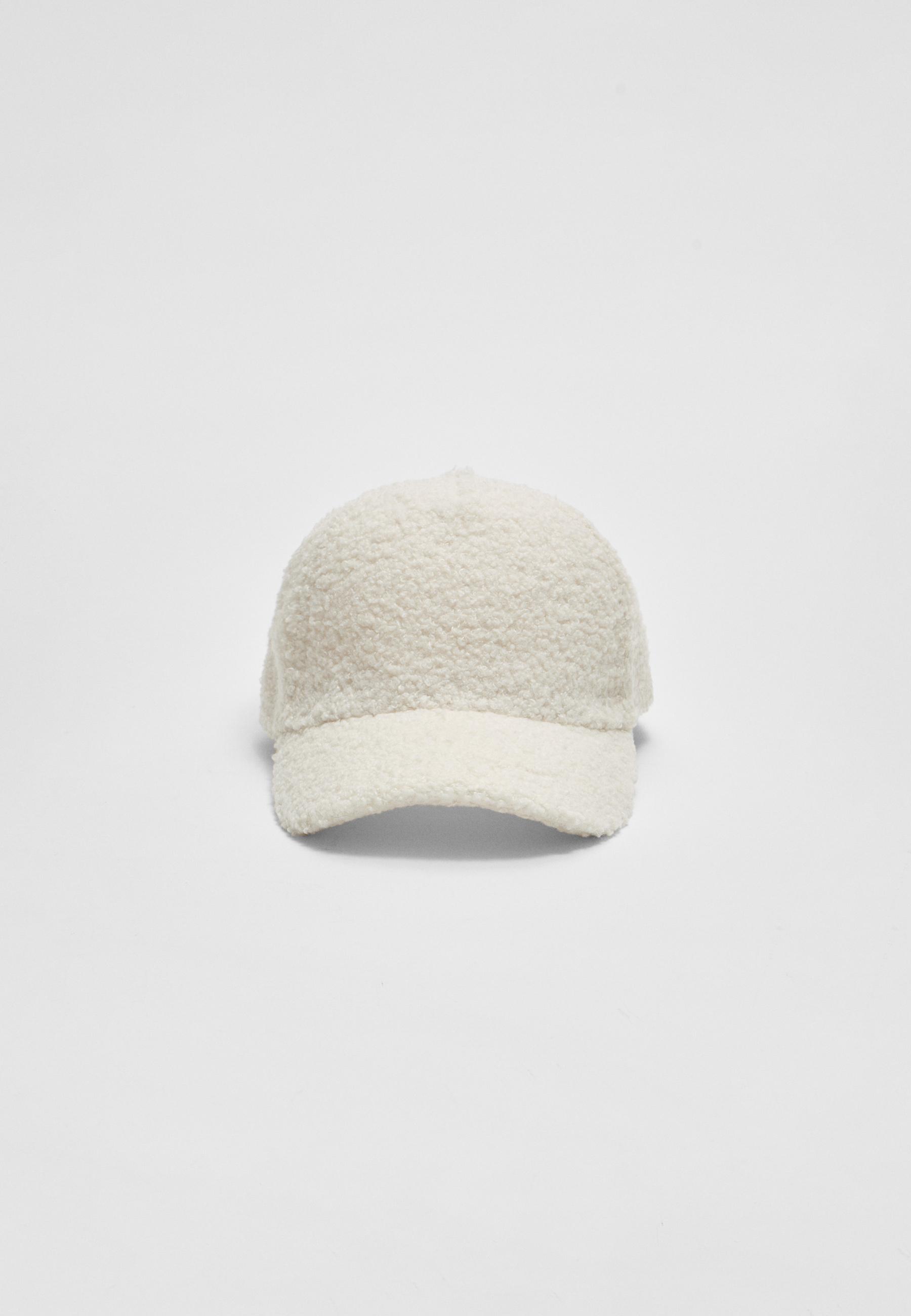 Faux shearling lined cap - Women's fashion | Stradivarius Qatar