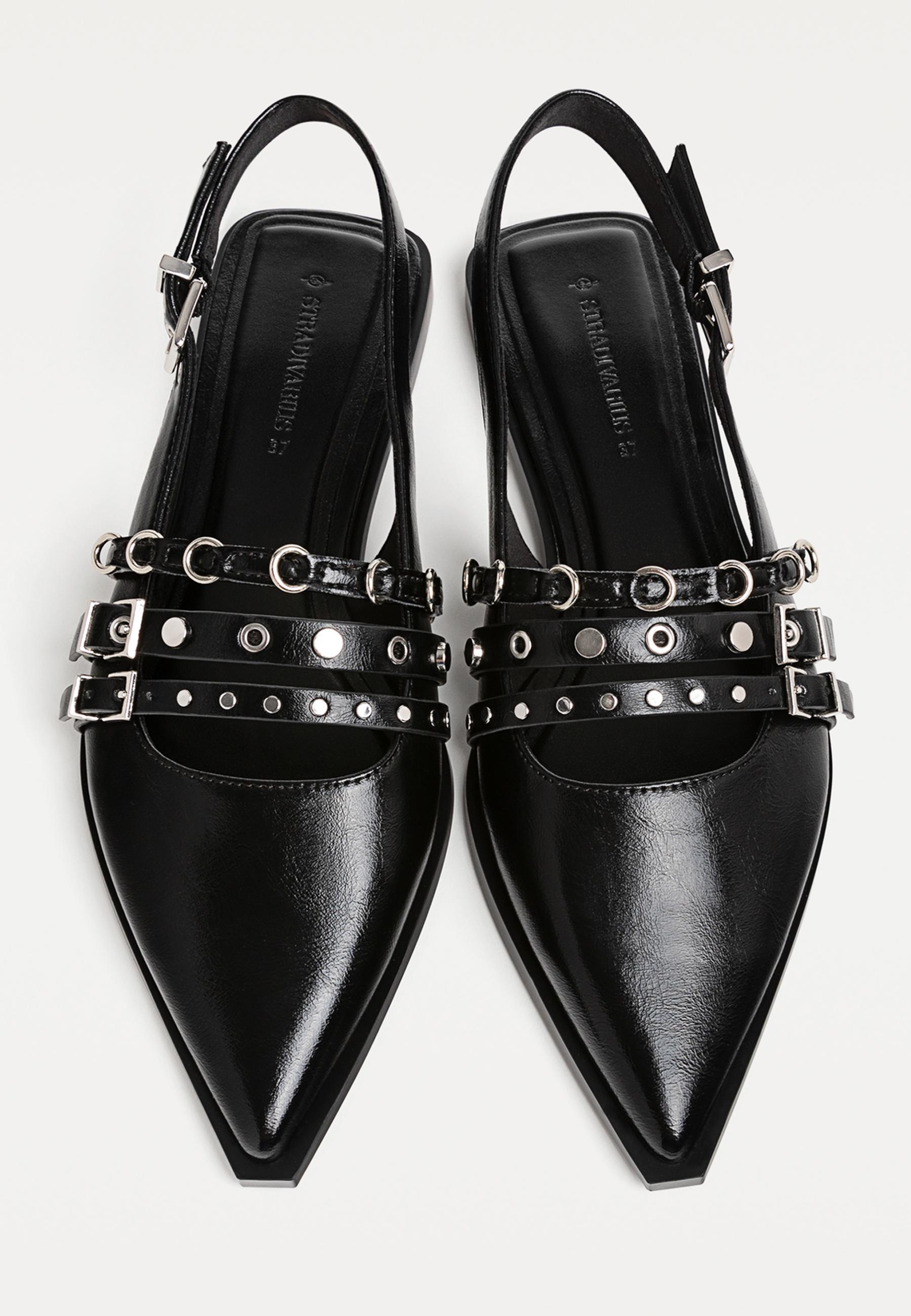 Flat strappy shoes with buckles Women s fashion Stradivarius United Kingdom