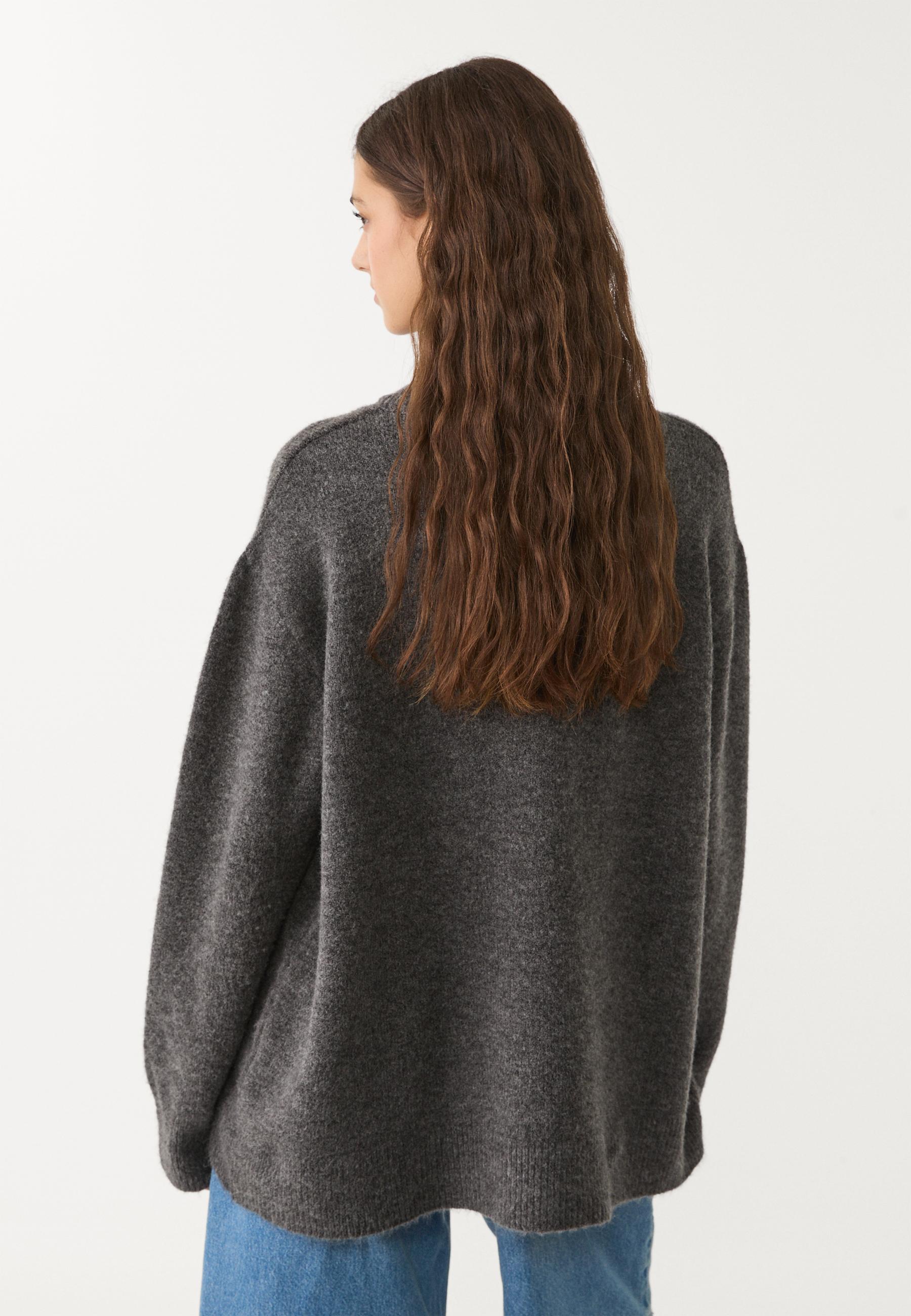 Soft-touch knit sweater - Women's fashion | Stradivarius Canada Soft-touch knit sweater - Women's fashion | Stradivarius Canada