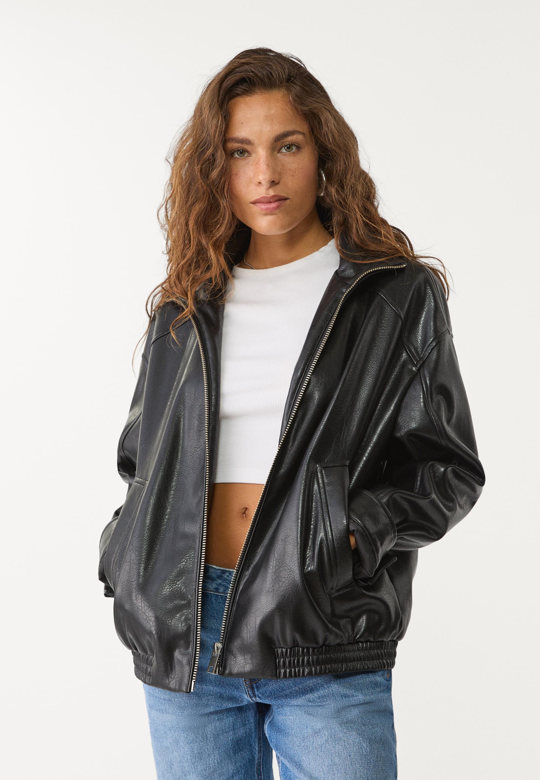 Oversize faux leather jacket - Women's fashion | Stradivarius Montenegro